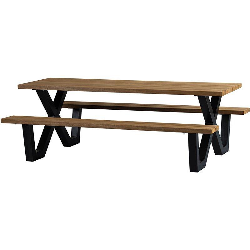 Tablo Outdoor Picknick Table by WOOOD